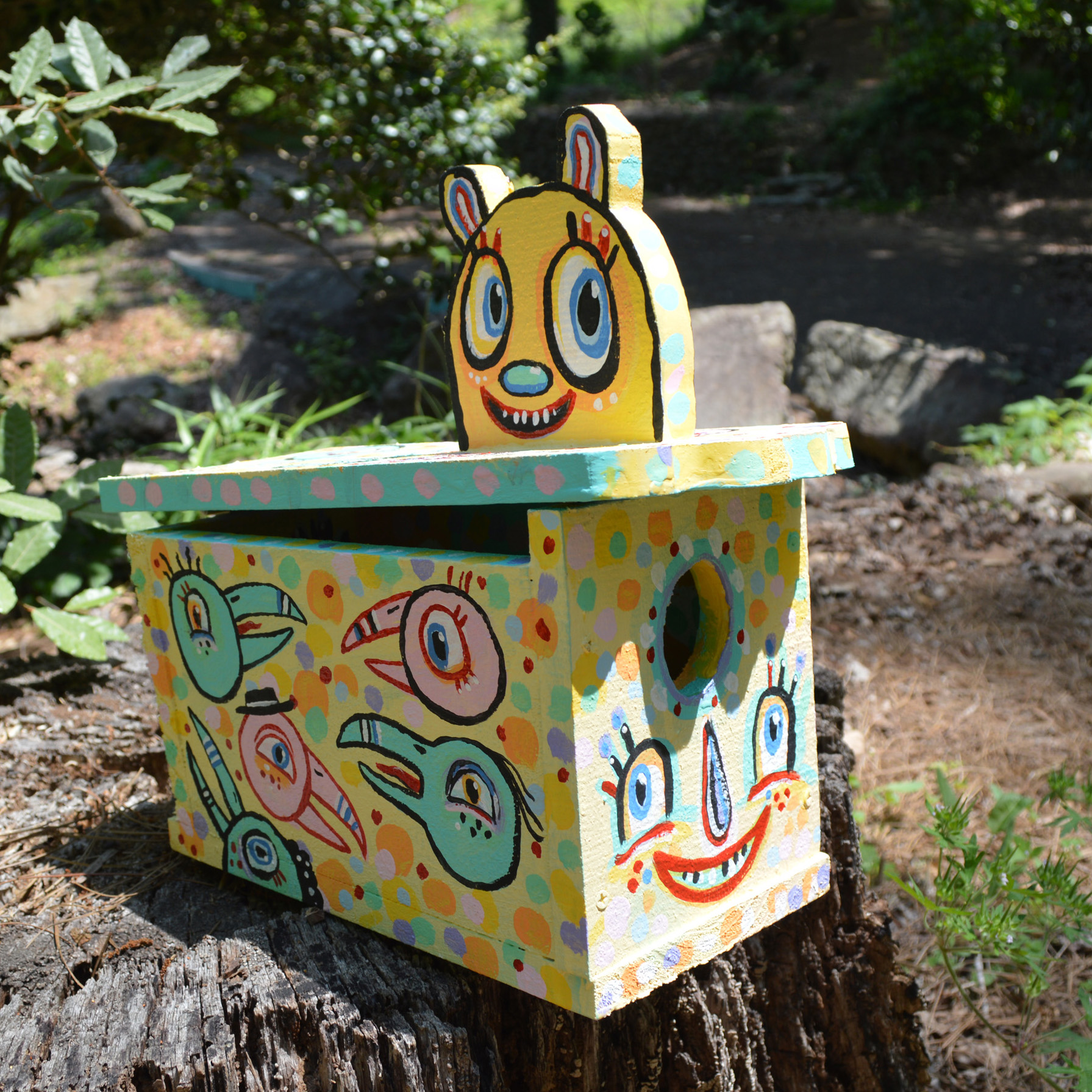 Hand Made Birdhouse (for a happy bird family) | Kyle "BlackCatTips ...